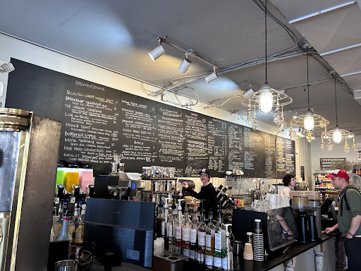Café Stella-a review – The Commodore Chronicle